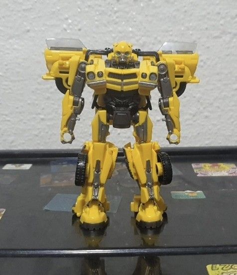 Transformers ROTB Bumblebee Studio Series SS100, Hobbies & Toys, Toys ...
