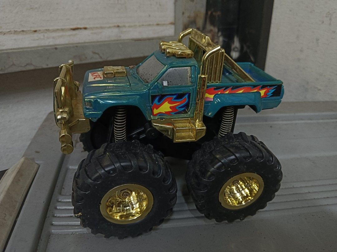 Vintage KFC car collection collector kolektor lama bigfoot, Hobbies ...