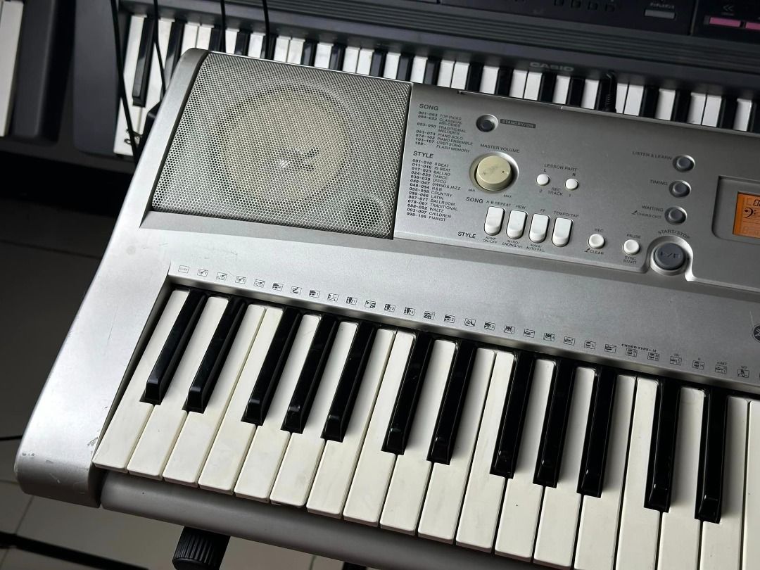 Yamaha PSR-E303 Keyboard Piano Organ Touch Response 61 Keys Japan Surplus, Hobbies & Toys, Music ...