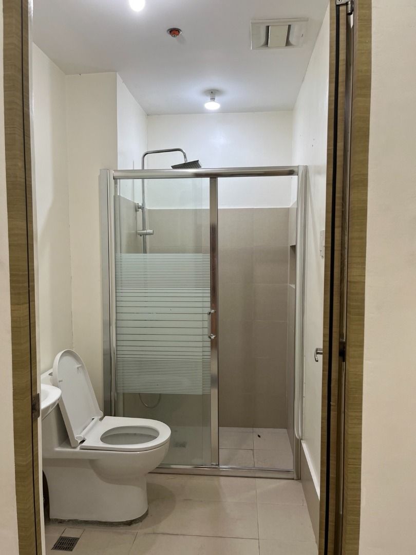 Centro Tower, Quezon City Condo for Sale, Property, For Sale ...