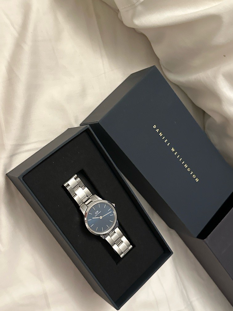 Daniel Wellington watch, Women's Fashion, Watches & Accessories ...