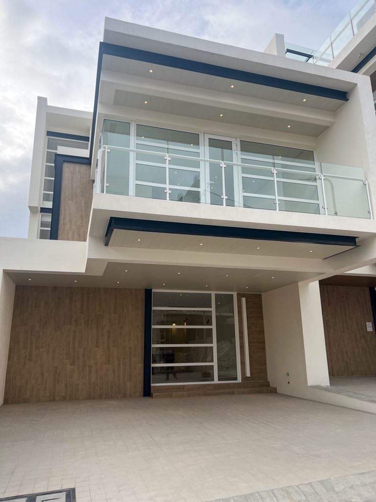 For Sale: Townhouse Unit in M Residence Capitol Hills, Quezon City ...