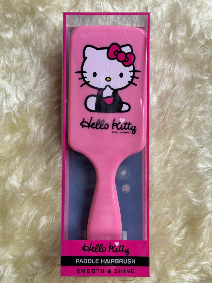 HELLO KITTY PADDLE HAIR BRUSH, Beauty & Personal Care, Hair on Carousell