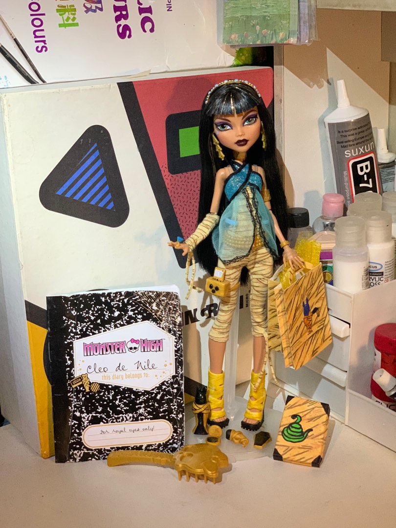 Monster High Cleo Basic Doll 2010, Hobbies & Toys, Toys & Games on ...