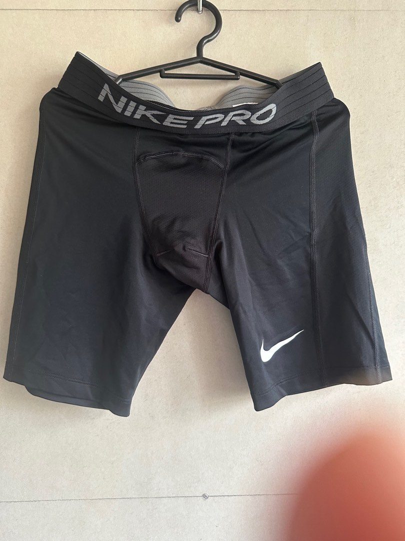 Nike pro compression shorts, Men's Fashion, Activewear on Carousell
