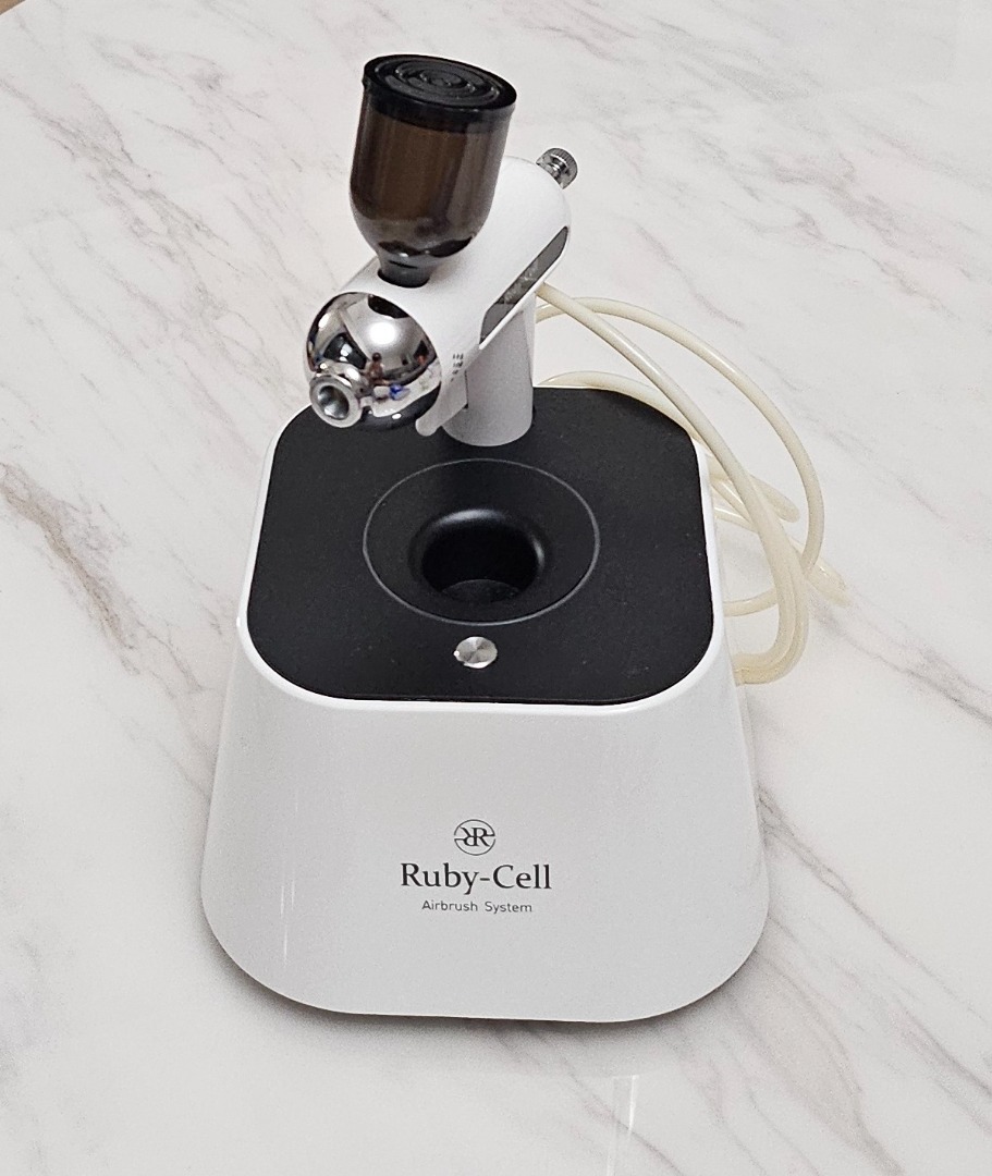 Ruby Cell Airbrush System (Device Only), 美容＆個人護理, 健康及美容 - 皮膚護理, 面部 - 面部 ...