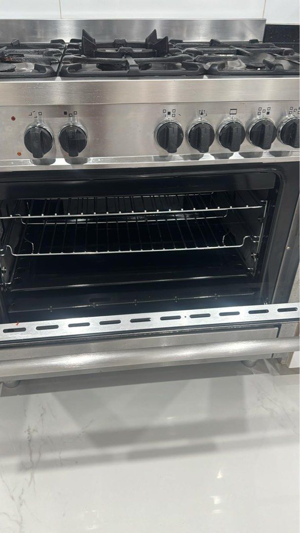 Straaten Free Standing Cooker, TV & Home Appliances, Kitchen Appliances ...