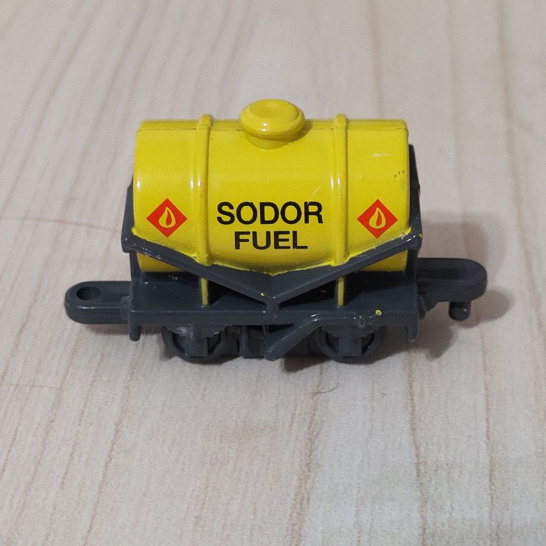 Thomas & Friends - Sodor Fuel Tanker collectible toy, Hobbies & Toys ...