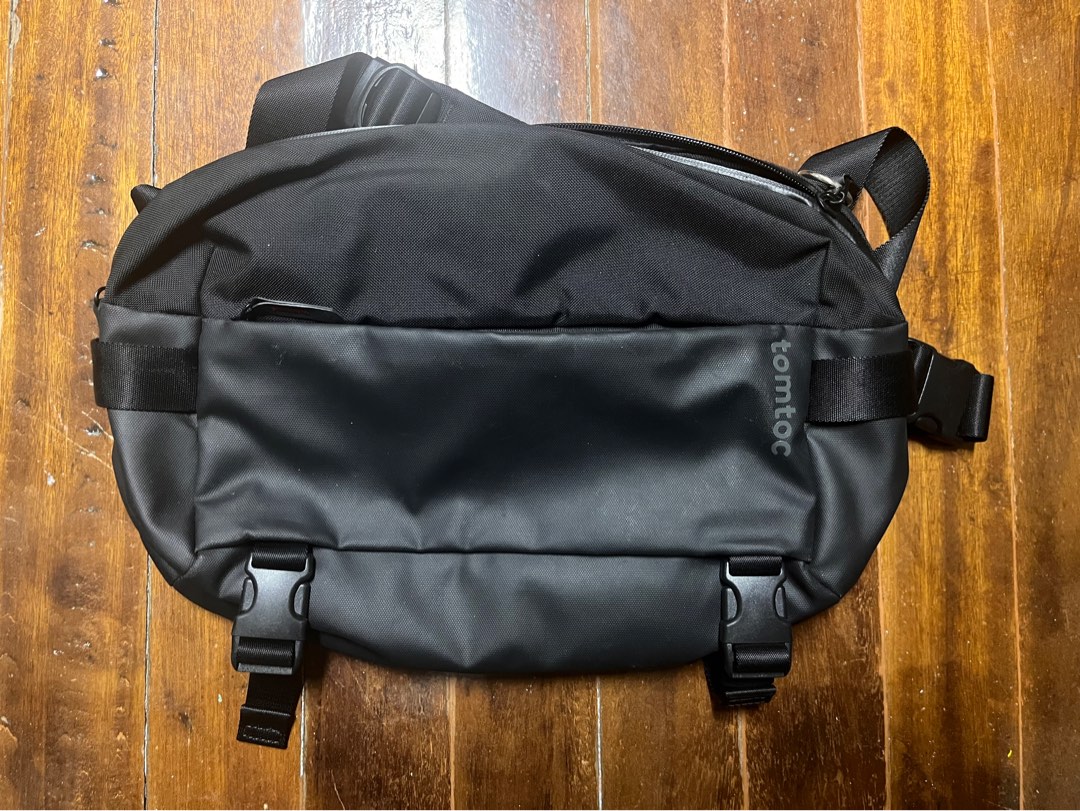 Tomtoc Explorer-T21 Sling Bag, Men's Fashion, Bags, Sling Bags on Carousell
