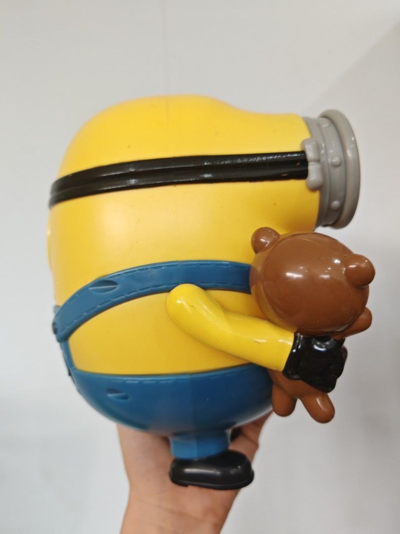 Universal Studio Minion Tabung, Hobbies & Toys, Toys & Games on Carousell