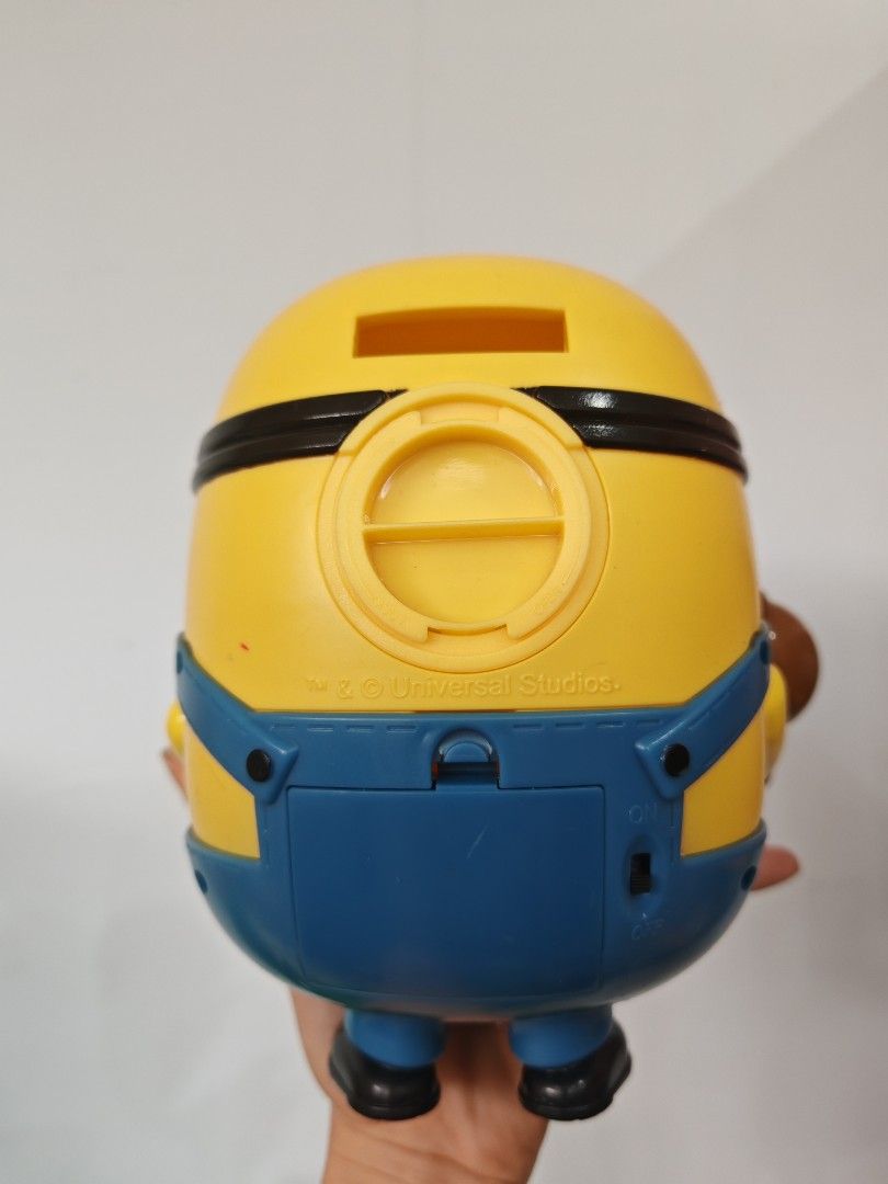 Universal Studio Minion Tabung, Hobbies & Toys, Toys & Games on Carousell