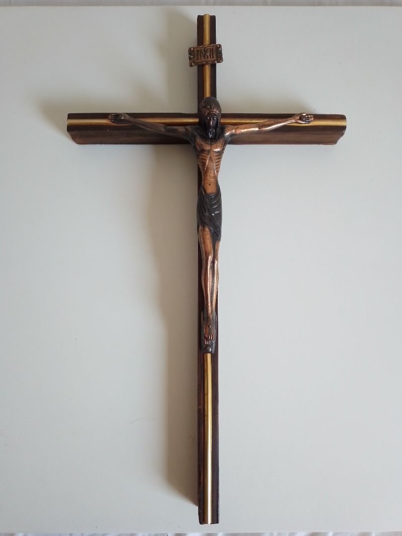 Wooden Crucifix, Hobbies & Toys, Memorabilia & Collectibles, Religious ...