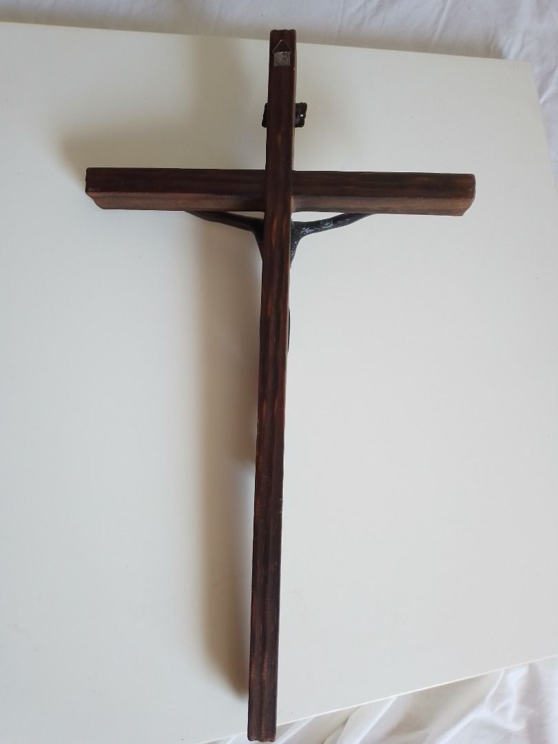 Wooden Crucifix, Hobbies & Toys, Memorabilia & Collectibles, Religious ...