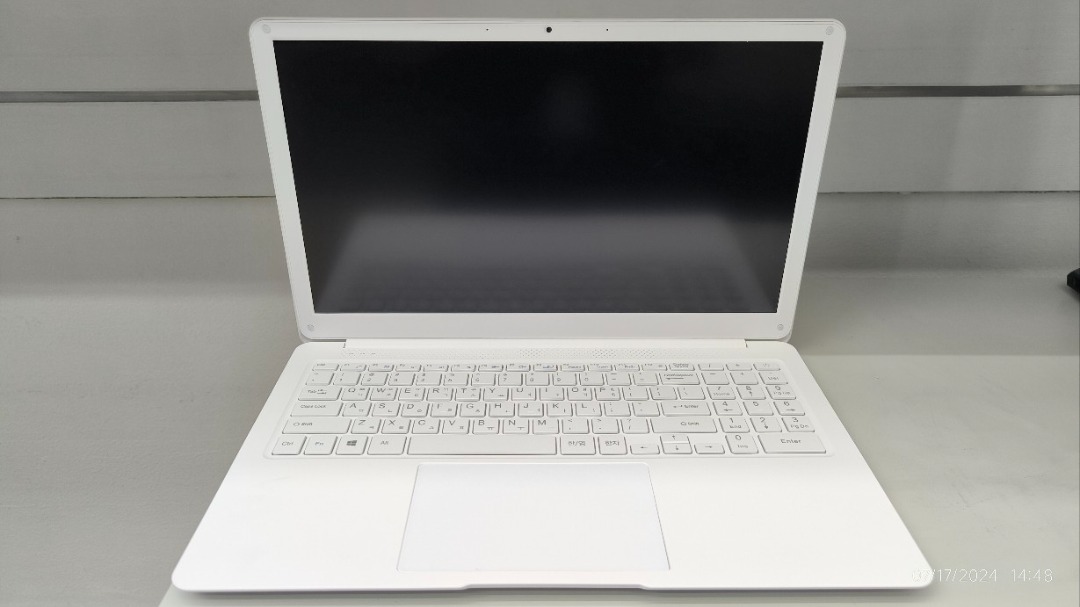 𝗗𝗜𝗖𝗟𝗘 𝗖𝗹𝗶𝗰𝗸𝗕𝗼𝗼𝗸 𝗦𝗹𝗶𝗺, Computers & Tech, Laptops & Notebooks on Carousell