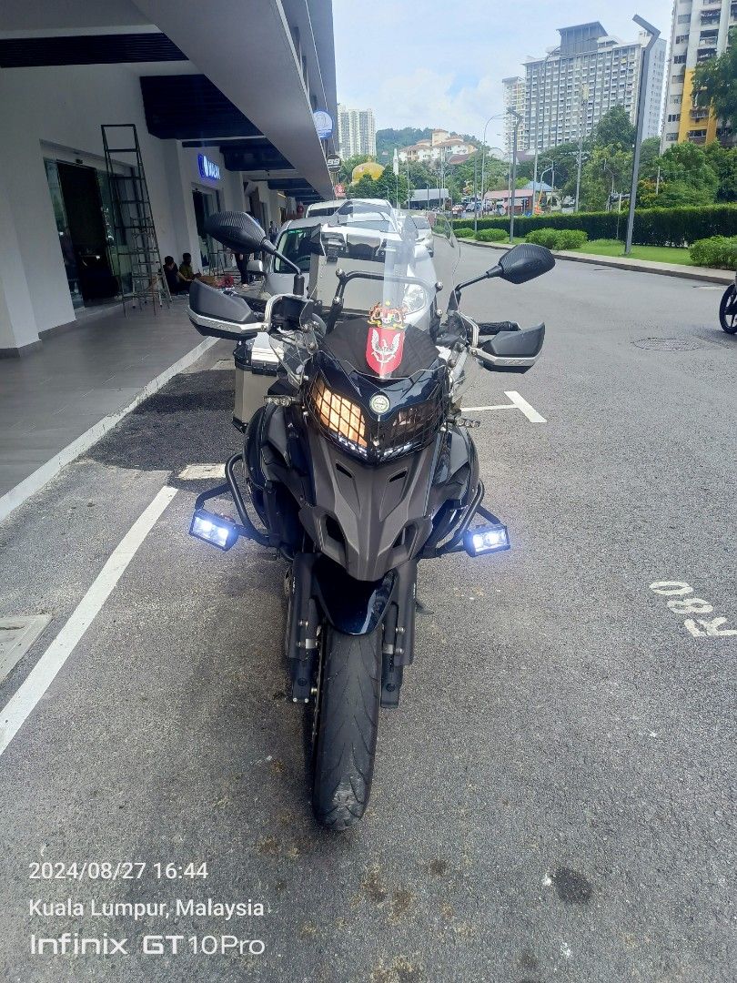 Benelli TRK 502c LE, Motorbikes on Carousell
