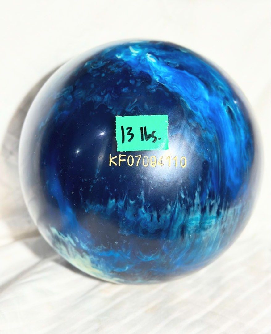 Bowling Ball ROUND1 Ocean Blue 13 lbs. with Hard Case EUC, Sports ...