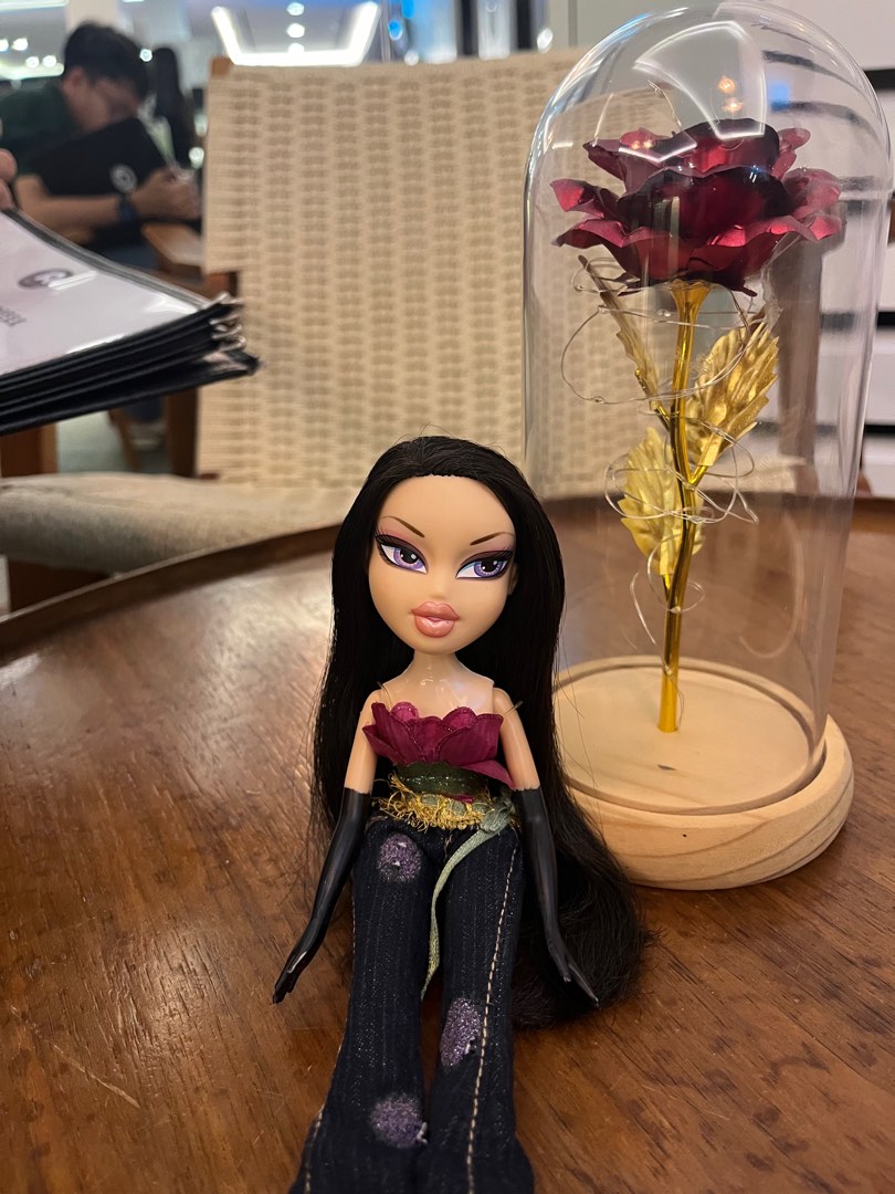 Bratz Flowergirlz Nora, Hobbies & Toys, Toys & Games on Carousell