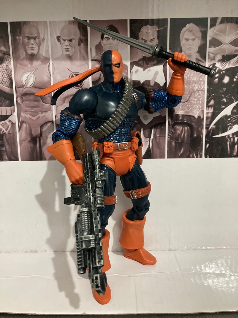 DCU Deathstroke, Hobbies & Toys, Toys & Games on Carousell