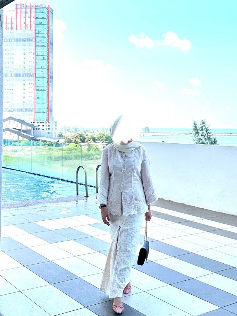 Freya Innai Red Raya Collection 2024, Women's Fashion, Dresses & Sets ...