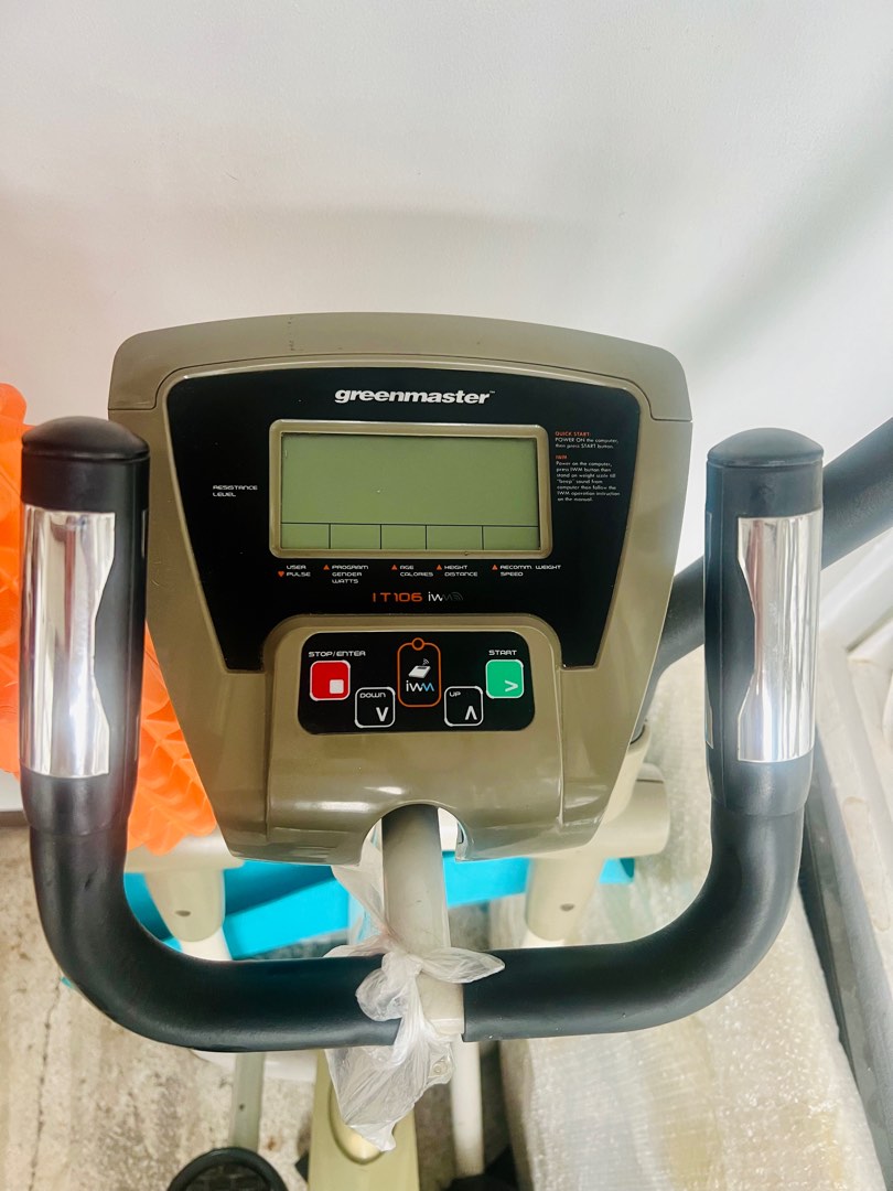 Greenmaster Elliptical Machine IW160, Sports Equipment, Exercise ...