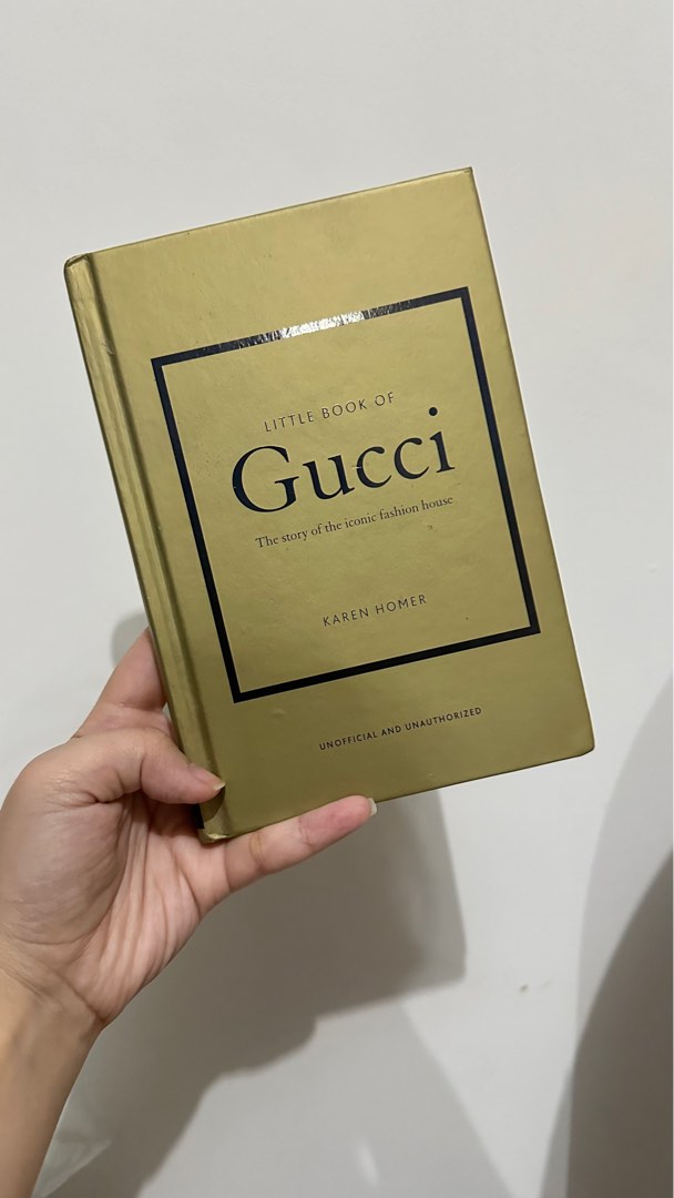 Gucci book, Buku & Alat Tulis, Buku di Carousell