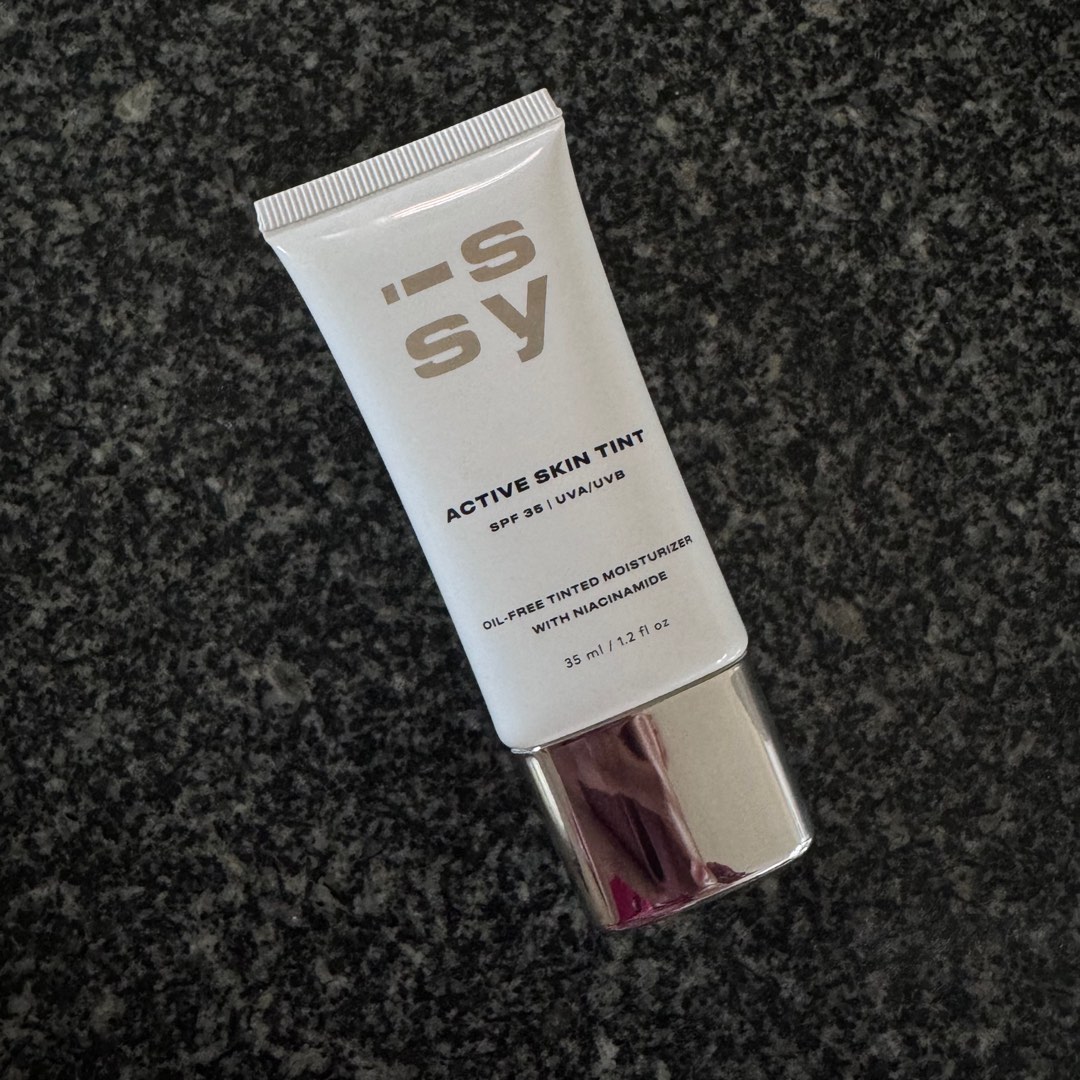 Issy Active Skin Tint SPF 35 [Beech], Beauty & Personal Care, Face ...