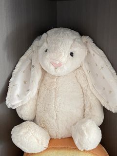 Jellycat bashful twinkle bunny medium, Hobbies & Toys, Toys & Games on ...