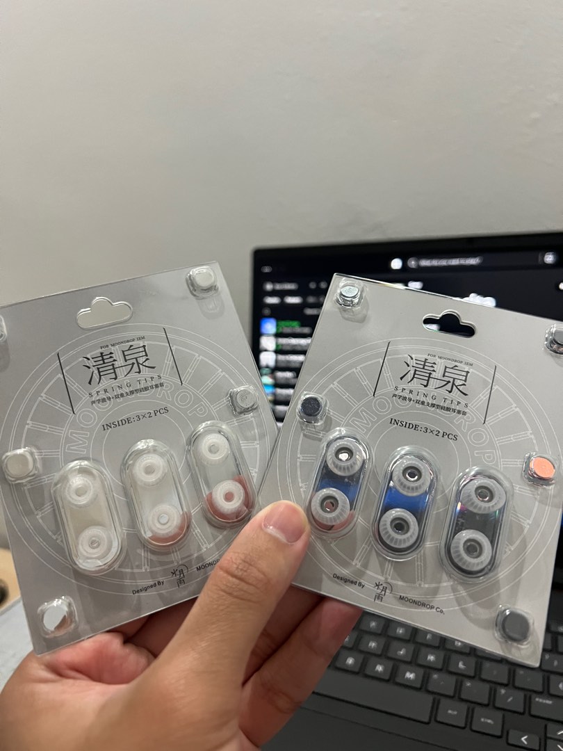 Moondrop Spring Tips (Size S and M), Audio, Earphones on Carousell