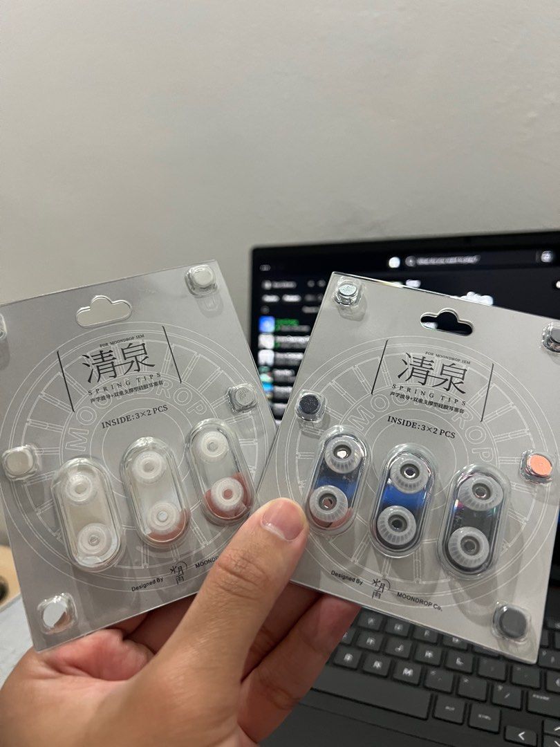 Moondrop Spring Tips (Size S and M), Audio, Earphones on Carousell