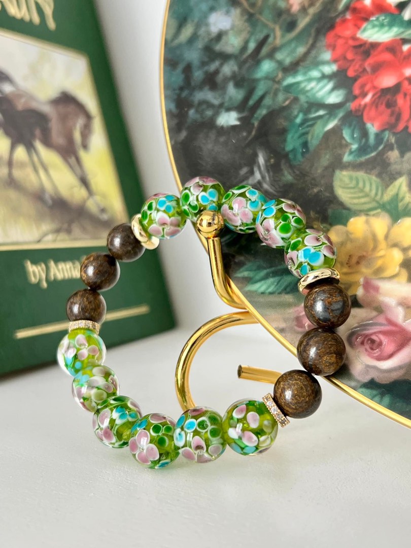 Murano Flower Glas Liu Li Charm, Women's Fashion, Jewelry & Organizers ...