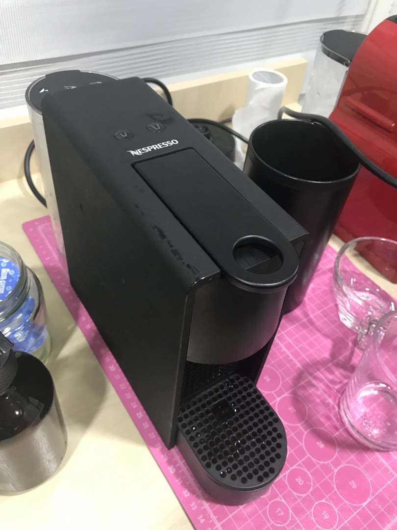 Nespresso Essenza mini capsule pod coffee maker machine, TV & Home ...