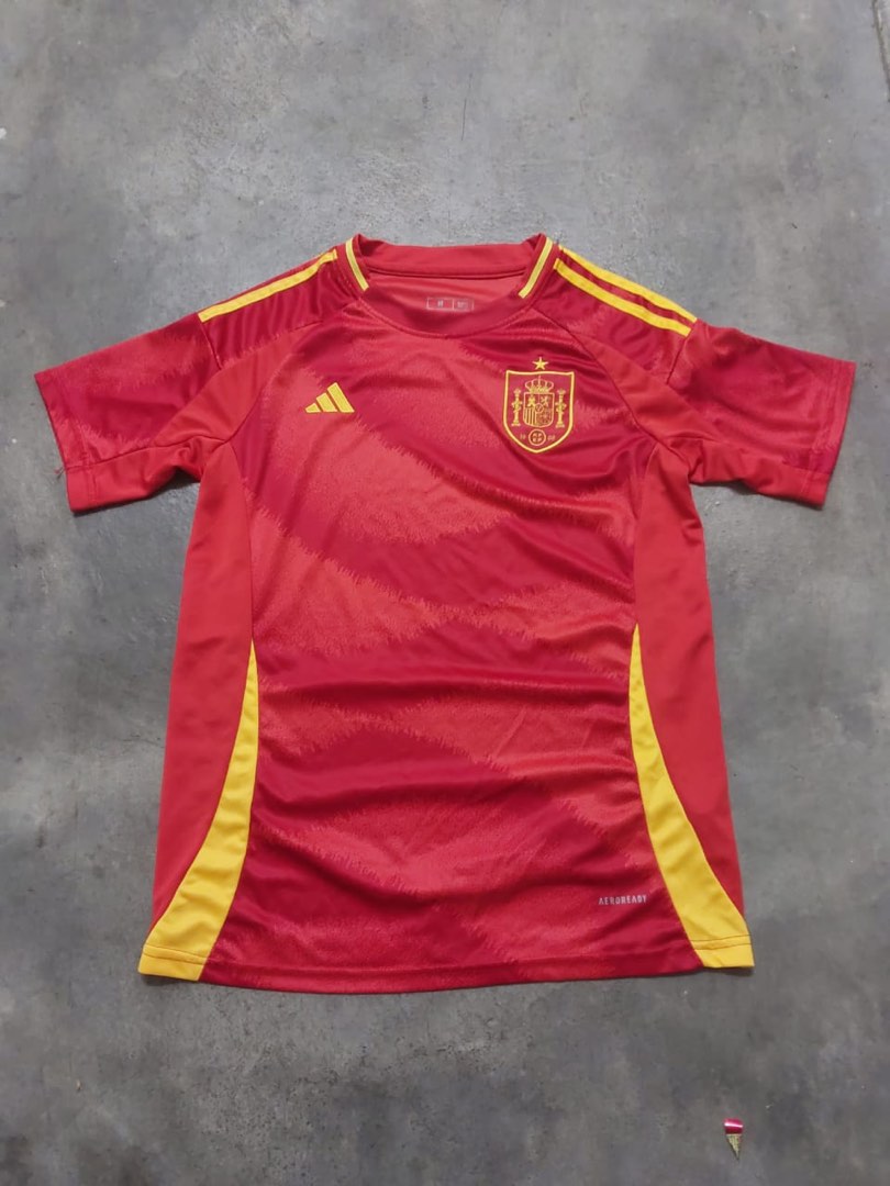 Spain Jersey 24/25, Men's Fashion, Activewear on Carousell