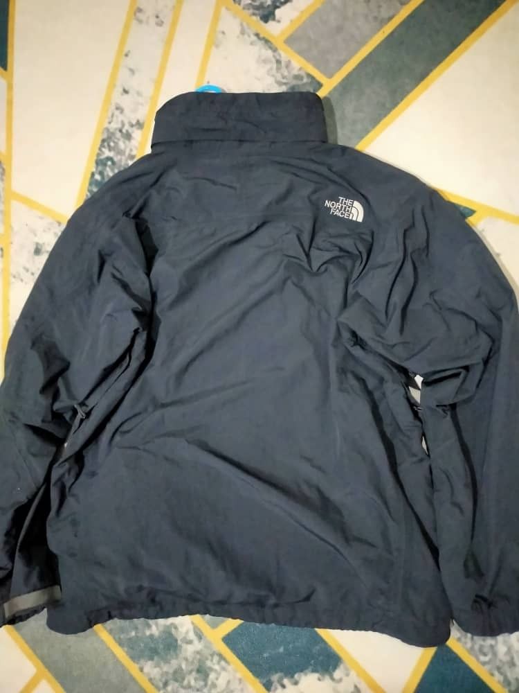 TNF hiking jacket, Men's Fashion, Coats, Jackets and Outerwear on Carousell