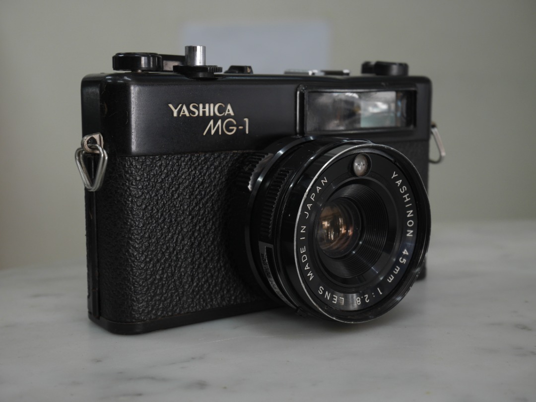 Yashica Electro MG-1 Black, Photography, Cameras on Carousell