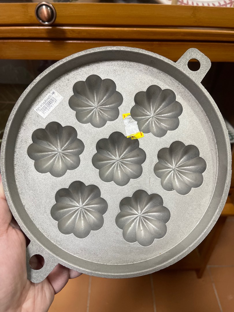 Acuan kuih bahulu cermai apam lambong, Hobbies & Toys, Collectibles ...