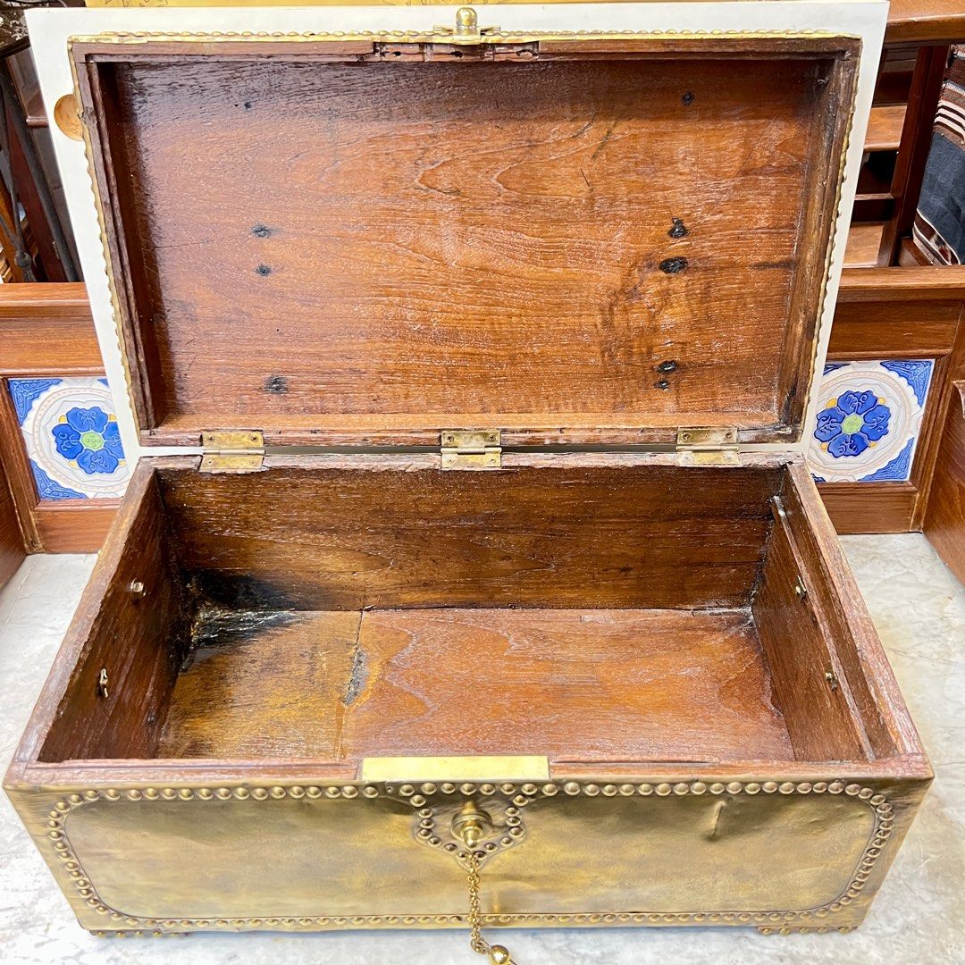 Captain Jack Sparrow’s Treasure Chest Box, Hobbies & Toys, Collectibles ...