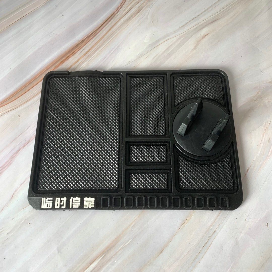 Car dashboard mat, Hobbies & Toys, Travel, Travel Essentials ...