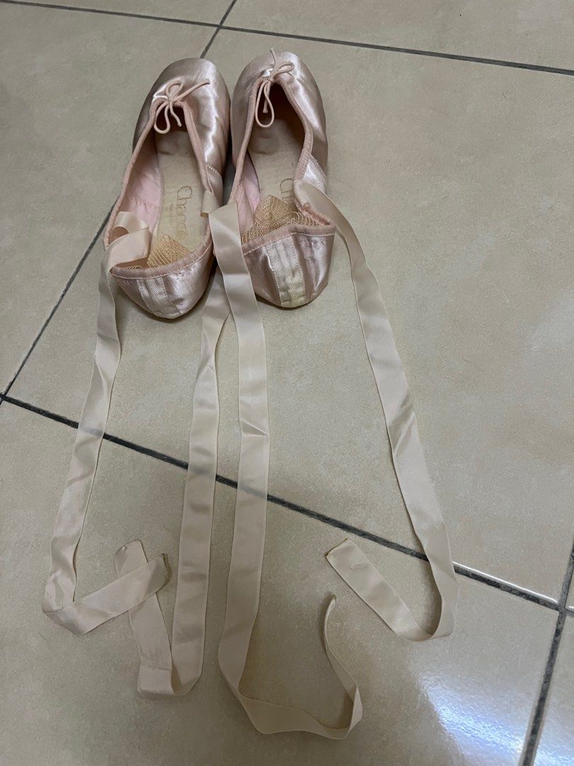 Chacott Swan Ballet Shoe, Women's Fashion, Footwear, Boots on Carousell