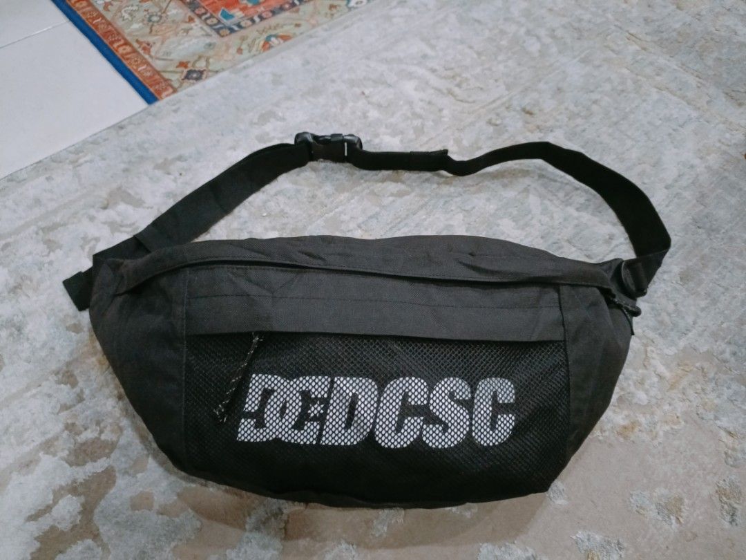 DC Shoe Waist Pouch Bag, Men's Fashion, Bags, Belt bags, Clutches and ...