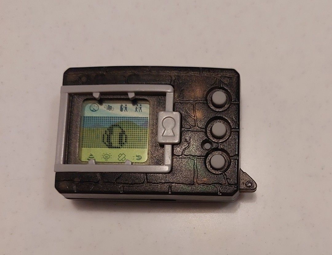 Digimon vpet version 1 US trans black BIB, Hobbies & Toys, Toys & Games ...