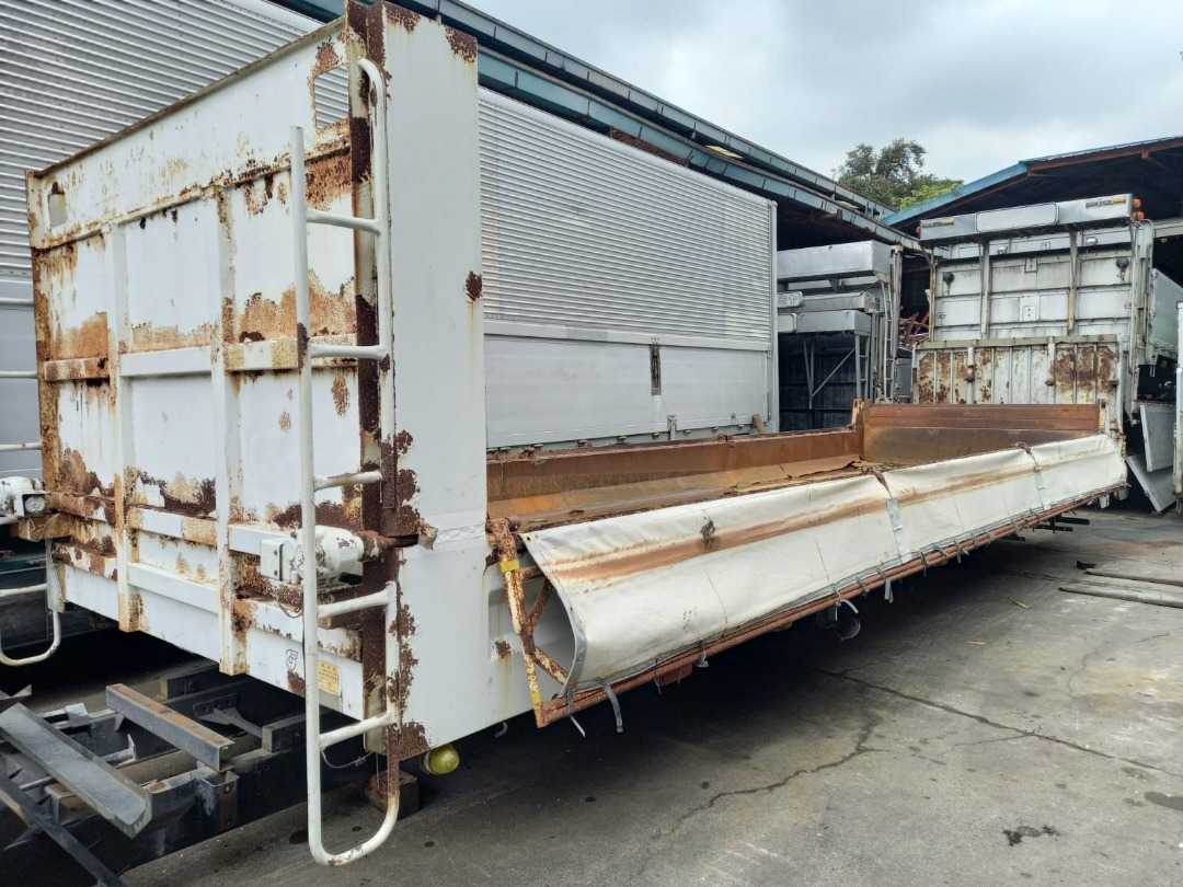 Dump box assy japan surplus, Special Vehicles, Heavy Vehicles on Carousell