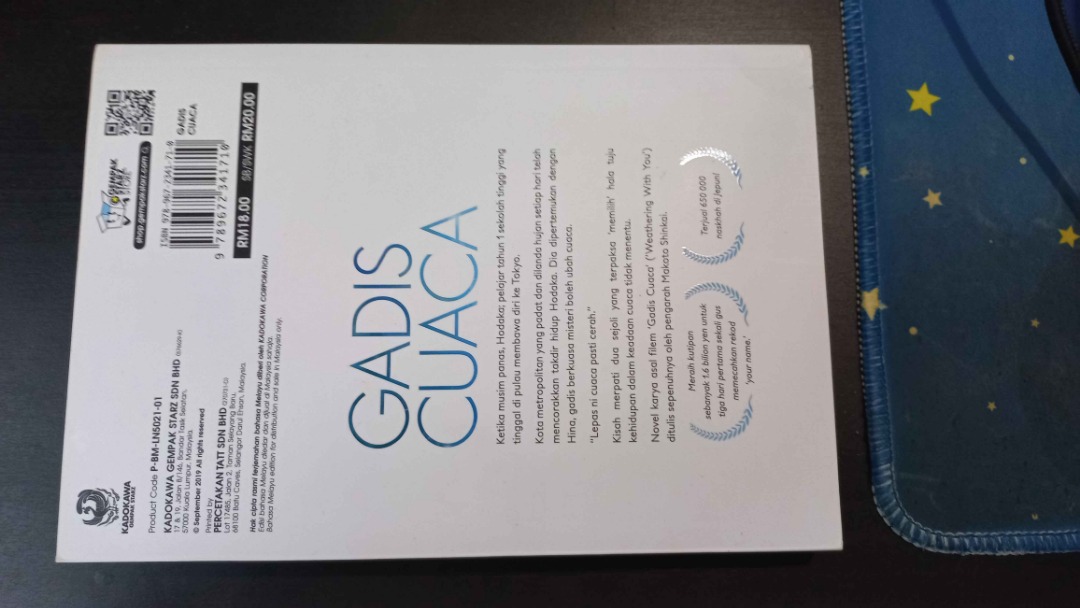 Gadis Cuaca (Weathering with You) [Signed], Hobbies & Toys, Books ...