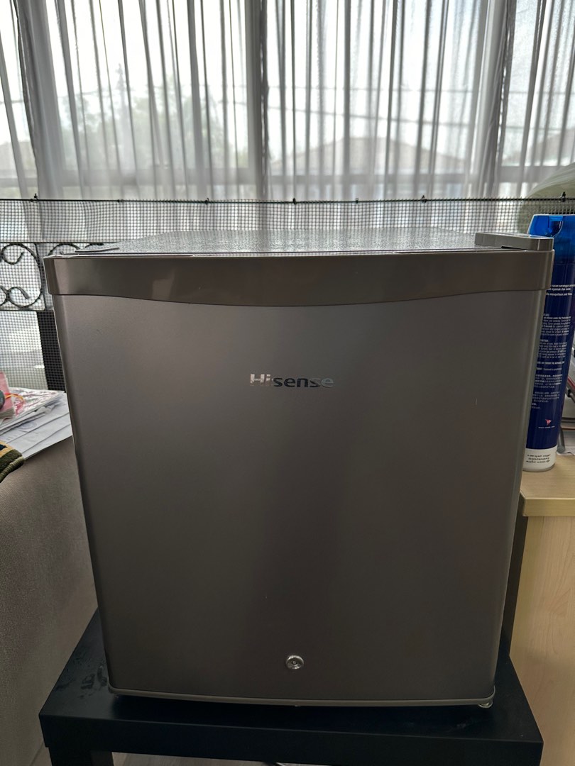 Hisense Mini Bar 60L Mini Fridge, TV & Home Appliances, Kitchen ...
