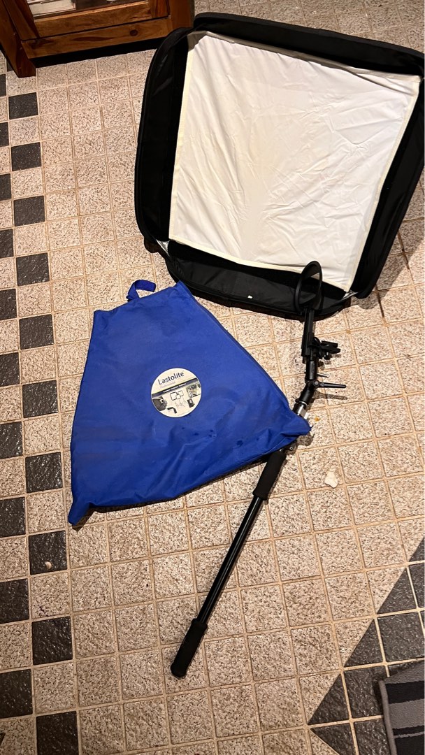 Lastolite Ezybox Hotshoe Softbox 24x24, Photography, Photography ...