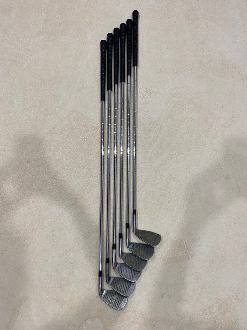 Lefty Golf Iron Set, Sports Equipment, Sports & Games, Golf on Carousell