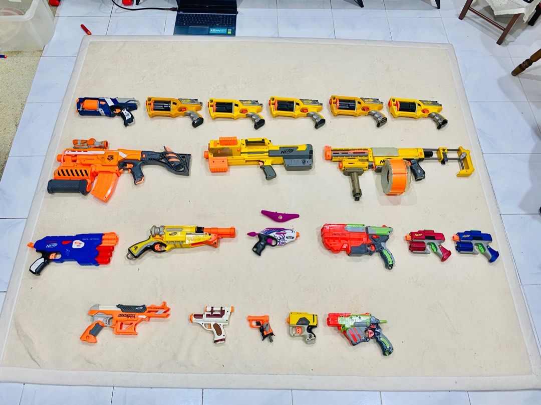Nerf Gun Bundle, Hobbies & Toys, Toys & Games on Carousell
