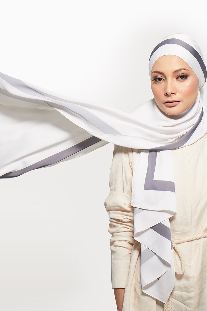 NEW Cakenis warehouse shawl Edition, Women's Fashion, Muslimah Fashion ...