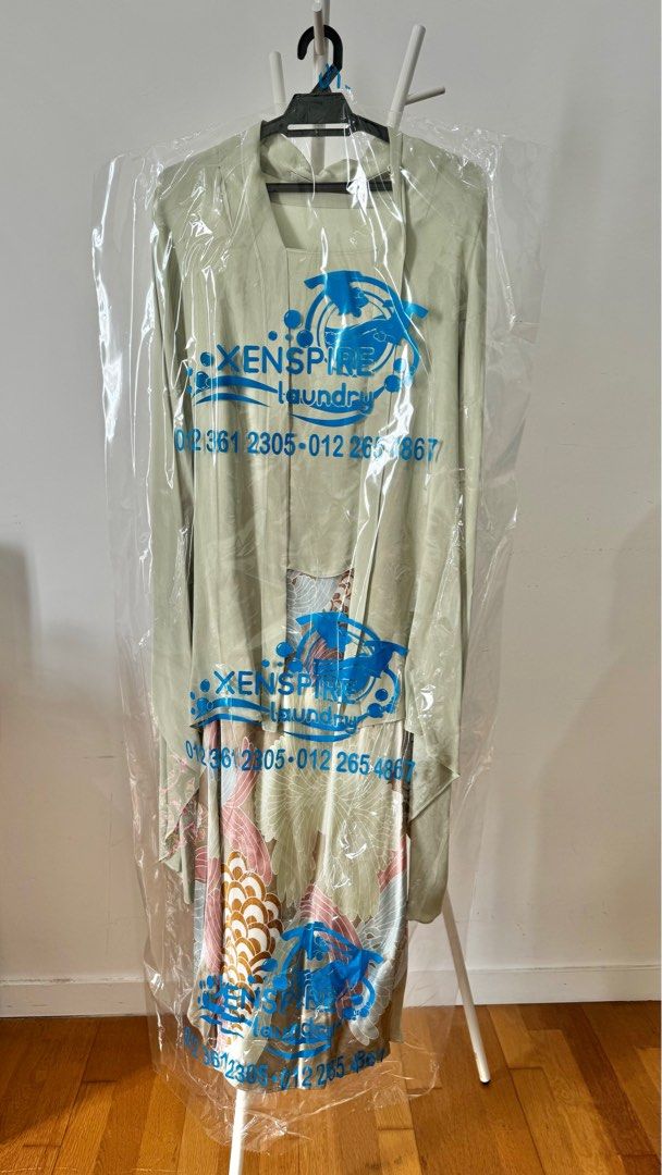 Pieces by Raeesa - Hani Set Crepe Silk, Women's Fashion, Muslimah ...