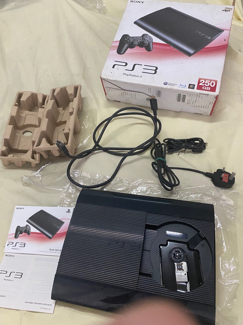 SONY PS3 super slim (working with 2 video testing & new controller ...