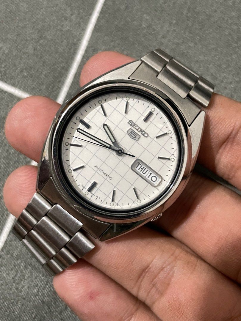 SEIKO 5 Automatic White Dial, Luxury, Watches on Carousell
